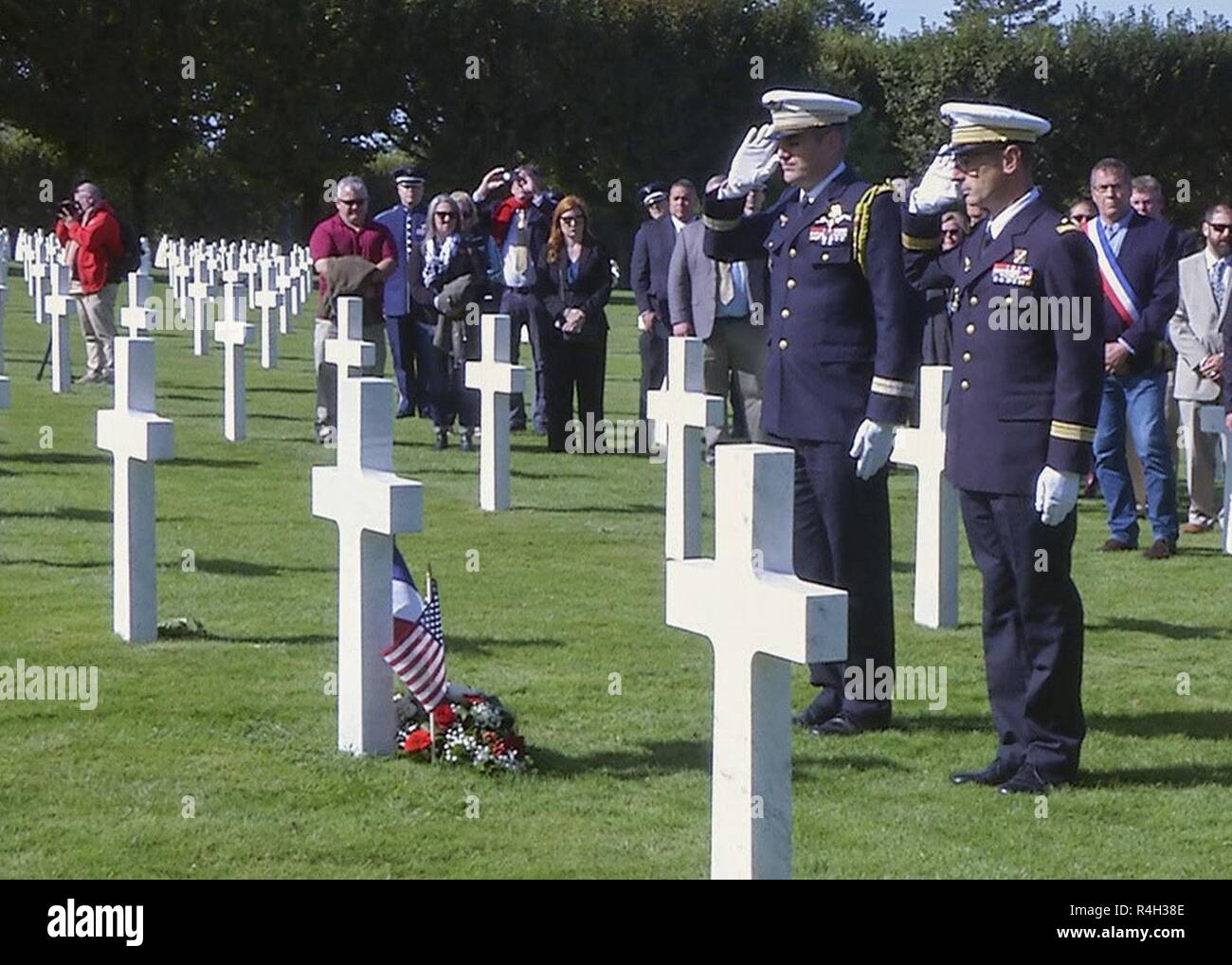 MEUSE-ARGONNE CEMETERY, France (Sept. 29, 2018) Two French officers ...