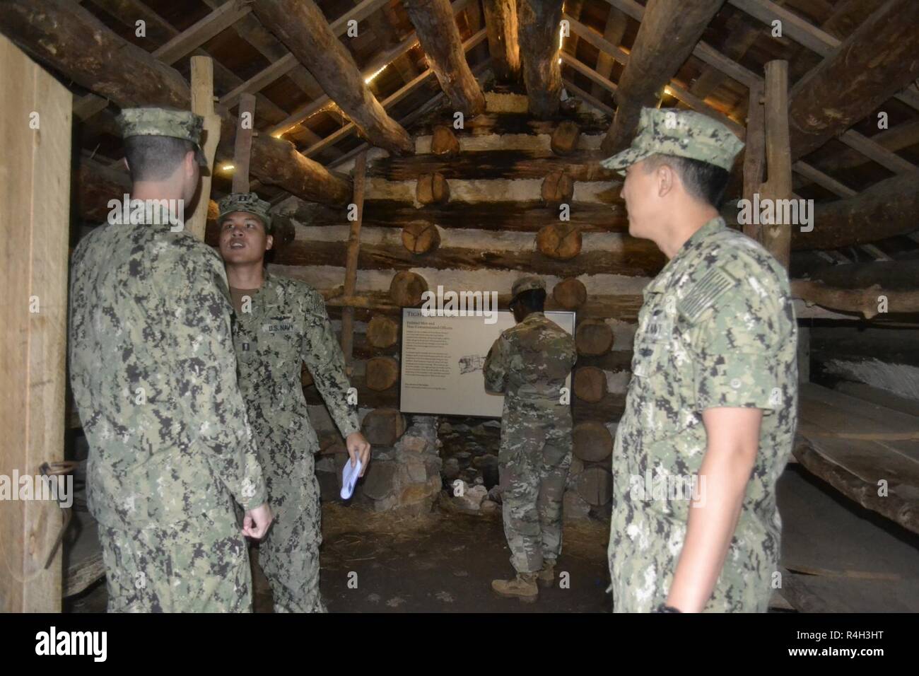 Army Brig. Gen. Mark Simerly, #DLATroopSupport commander, conducted a ...