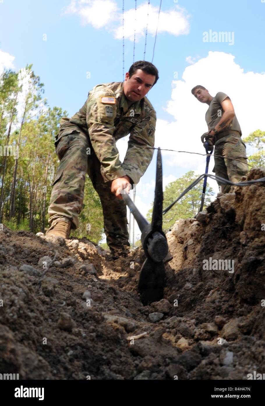 Airborne sapper hi-res stock photography and images - Alamy