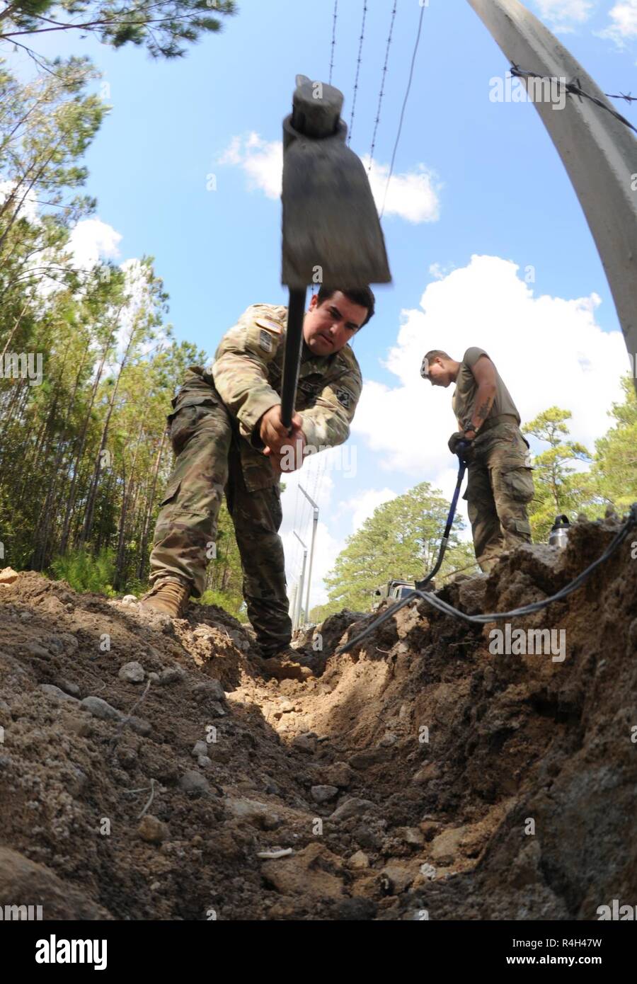 Airborne sapper hi-res stock photography and images - Alamy