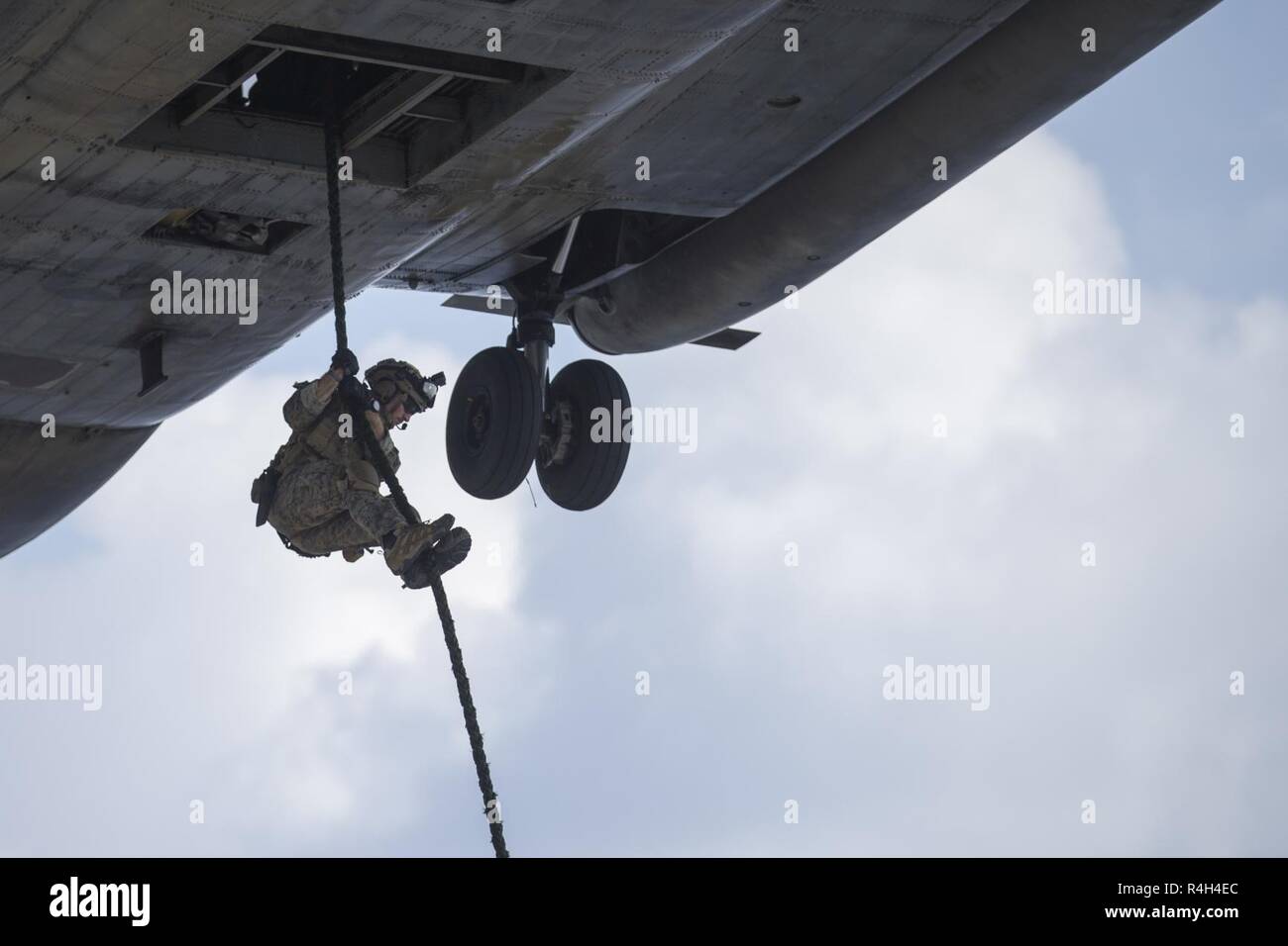 A Marine with the 31st Marine Expeditionary Unit’s Amphibious ...