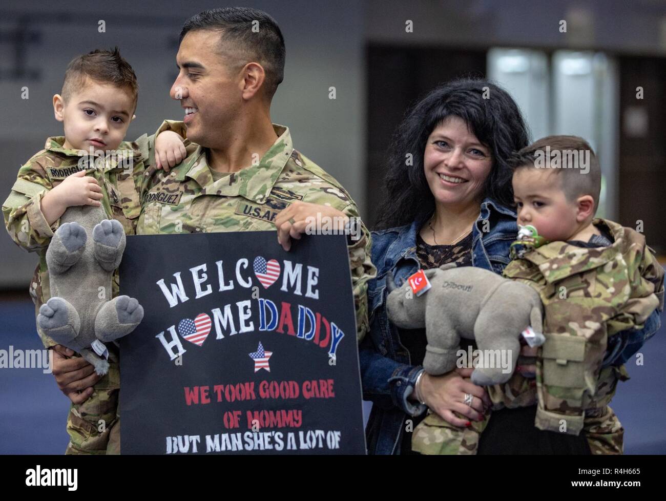 A Soldier with 1st Battalion, 32nd Infantry Regiment, 1st Brigade ...