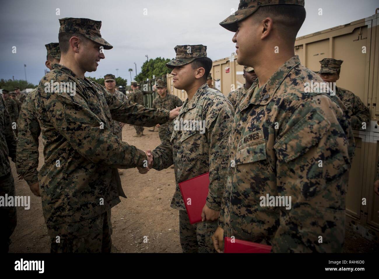 Marine corps combat photographer hi-res stock photography and images ...