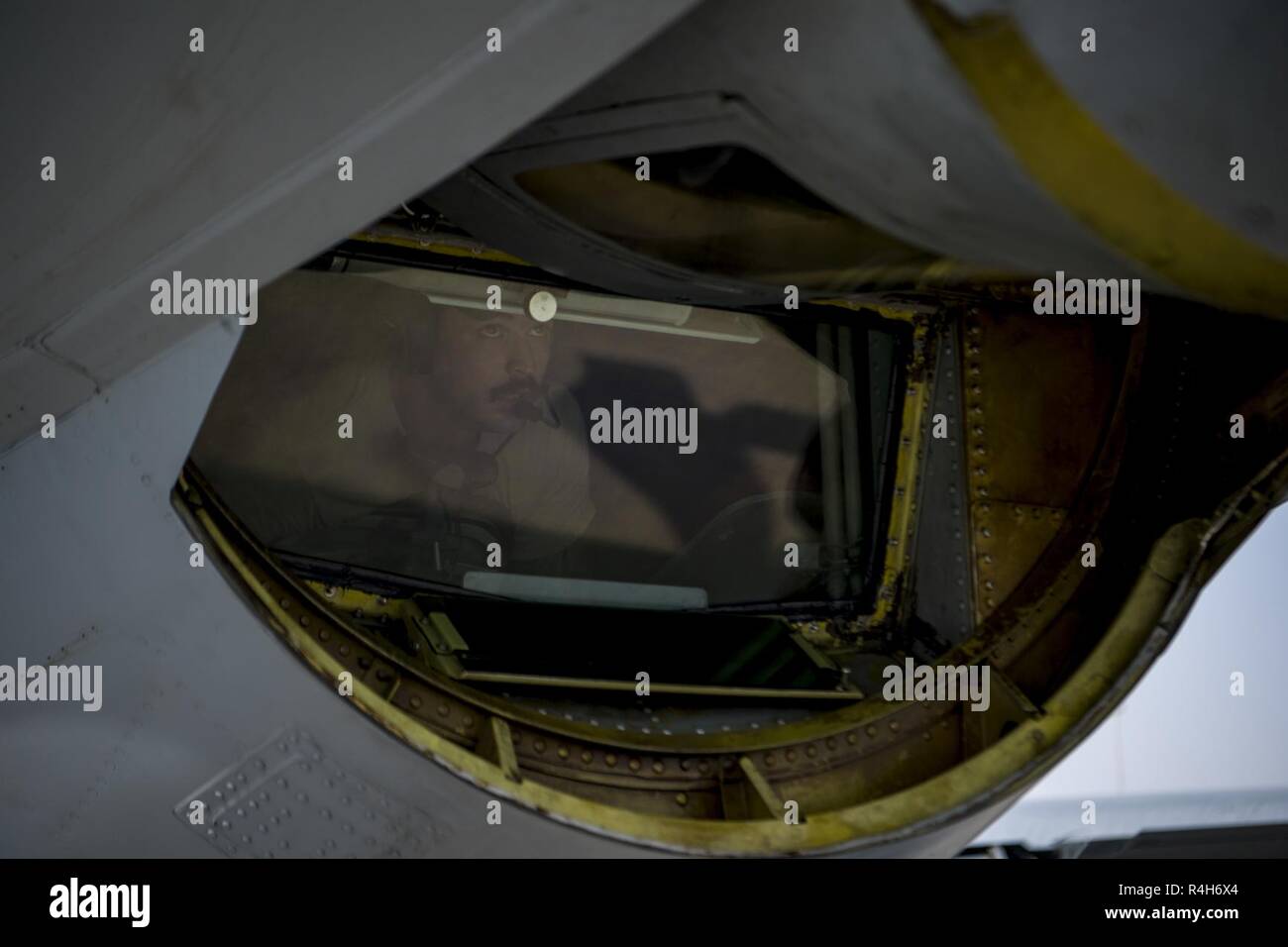 Boom and controls hi-res stock photography and images - Alamy