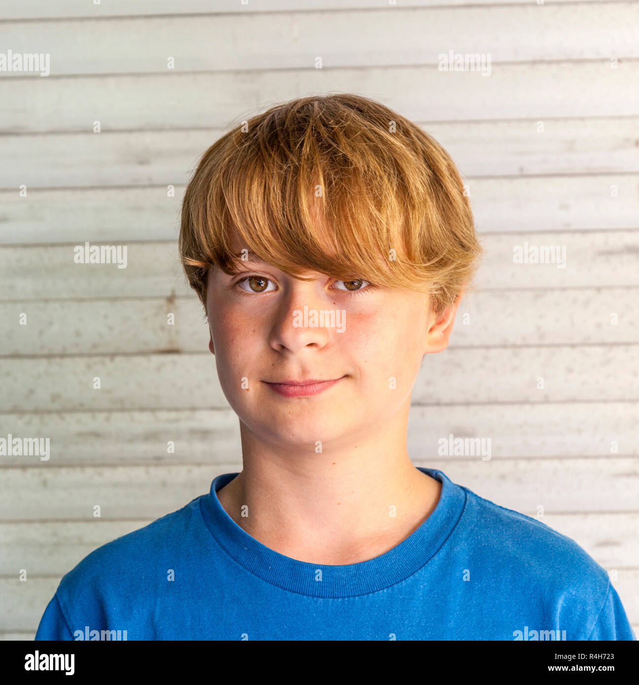 outdoor portrait of happy smiling boy Stock Photo - Alamy