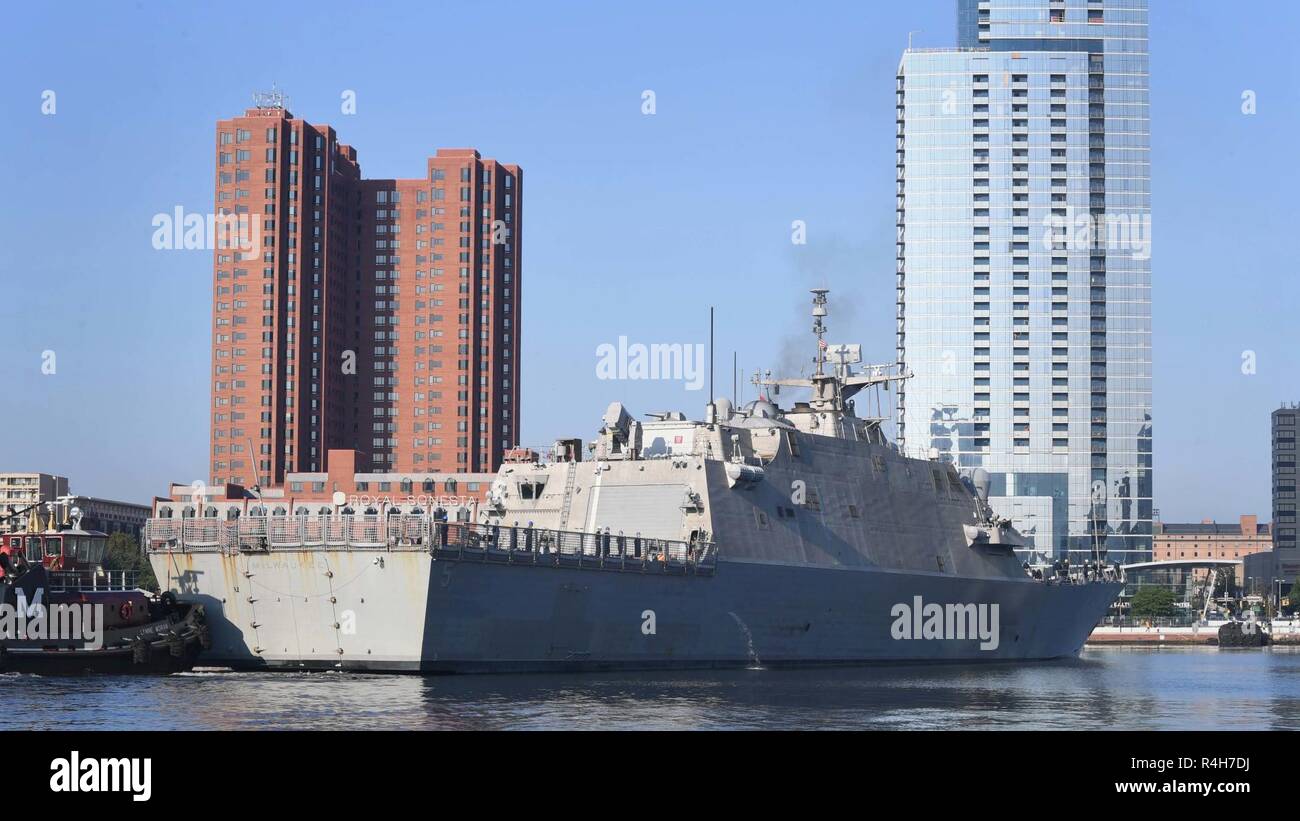 Uss milwaukee lcs 5 hi-res stock photography and images - Alamy