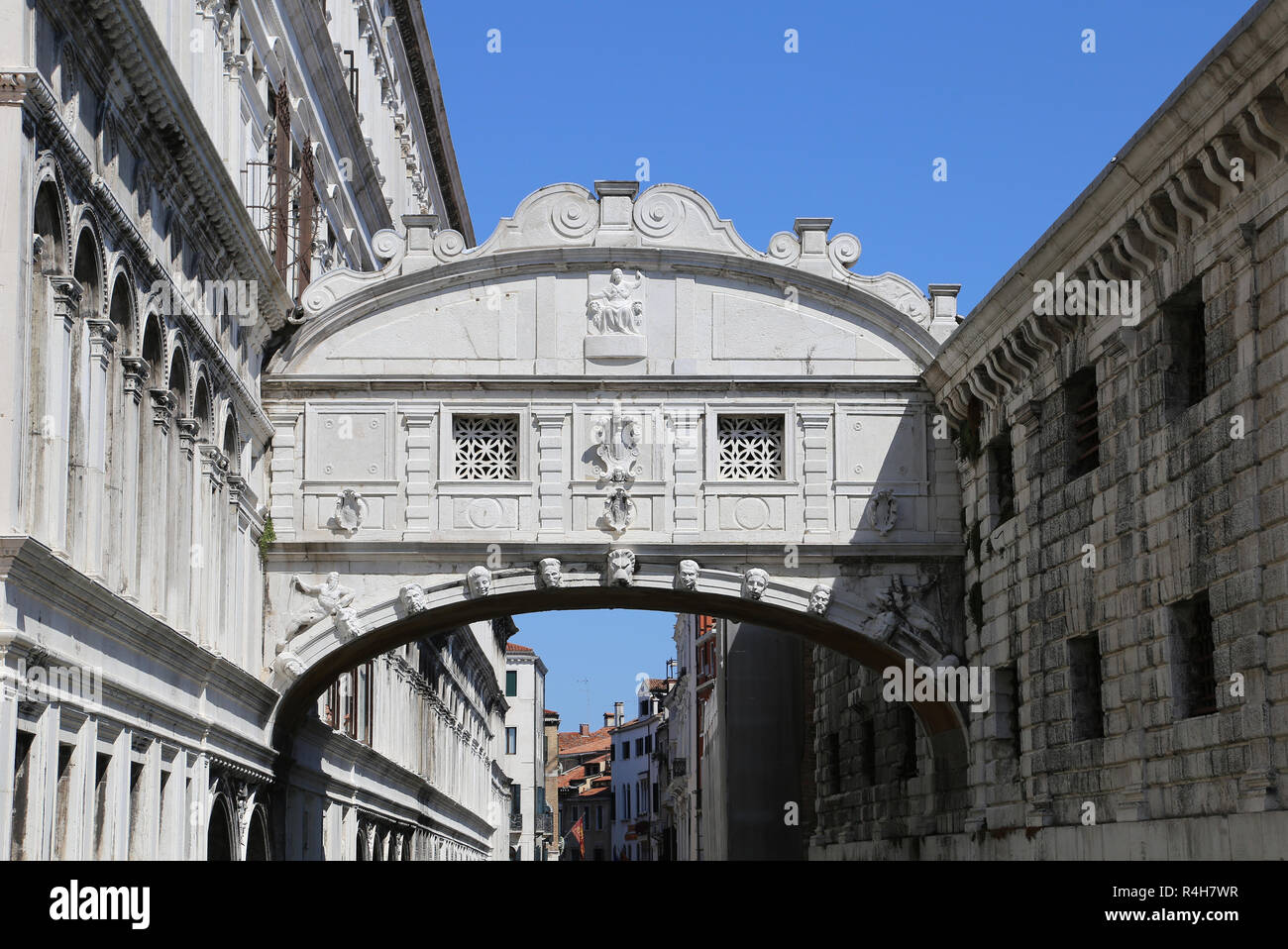 17th century baroque architecture hi-res stock photography and images ...