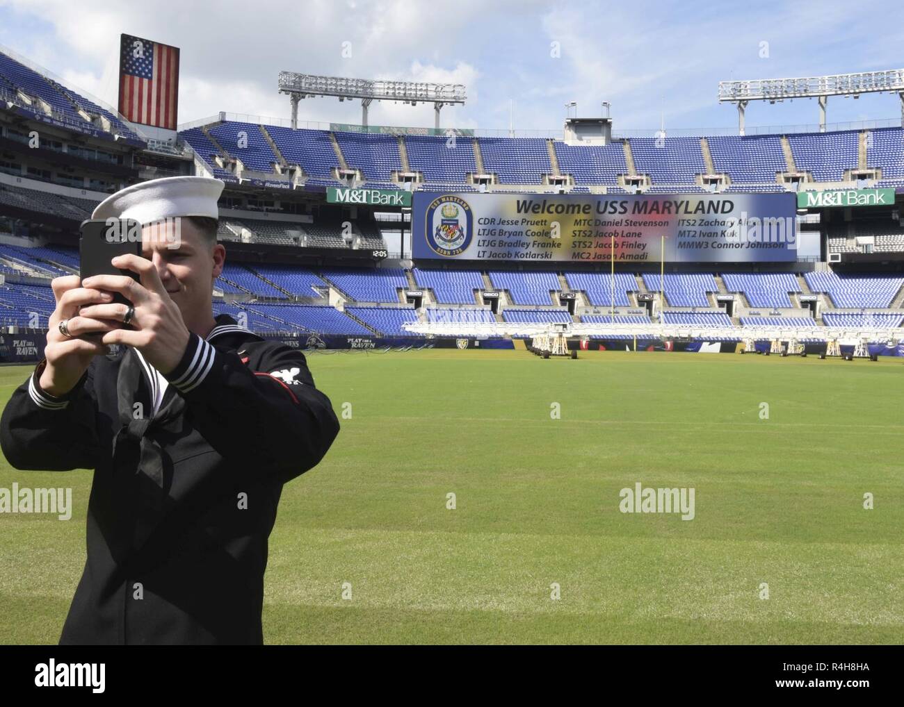 BALTIMORE (Oct. 3, 2018) Sonar Technician (Submarine) 2nd Class Jacob ...