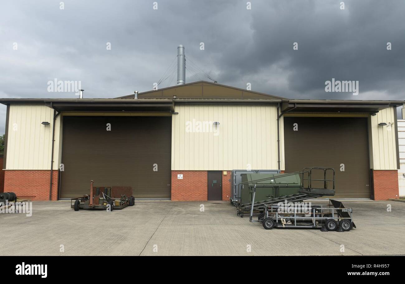 100th maintenance group hi-res stock photography and images - Alamy