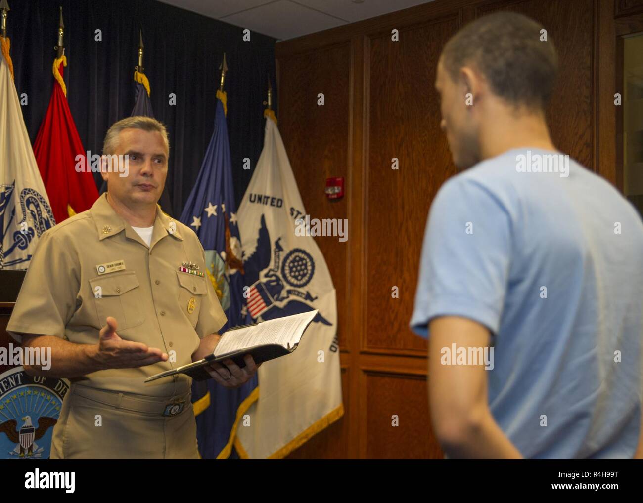 MEMPHIS (Oct. 2, 2018) Command Master Chief of Navy Recruiting Command ...