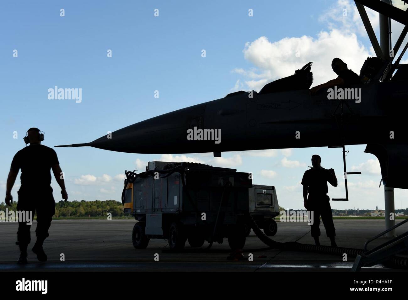 Avionic systems hi-res stock photography and images - Alamy