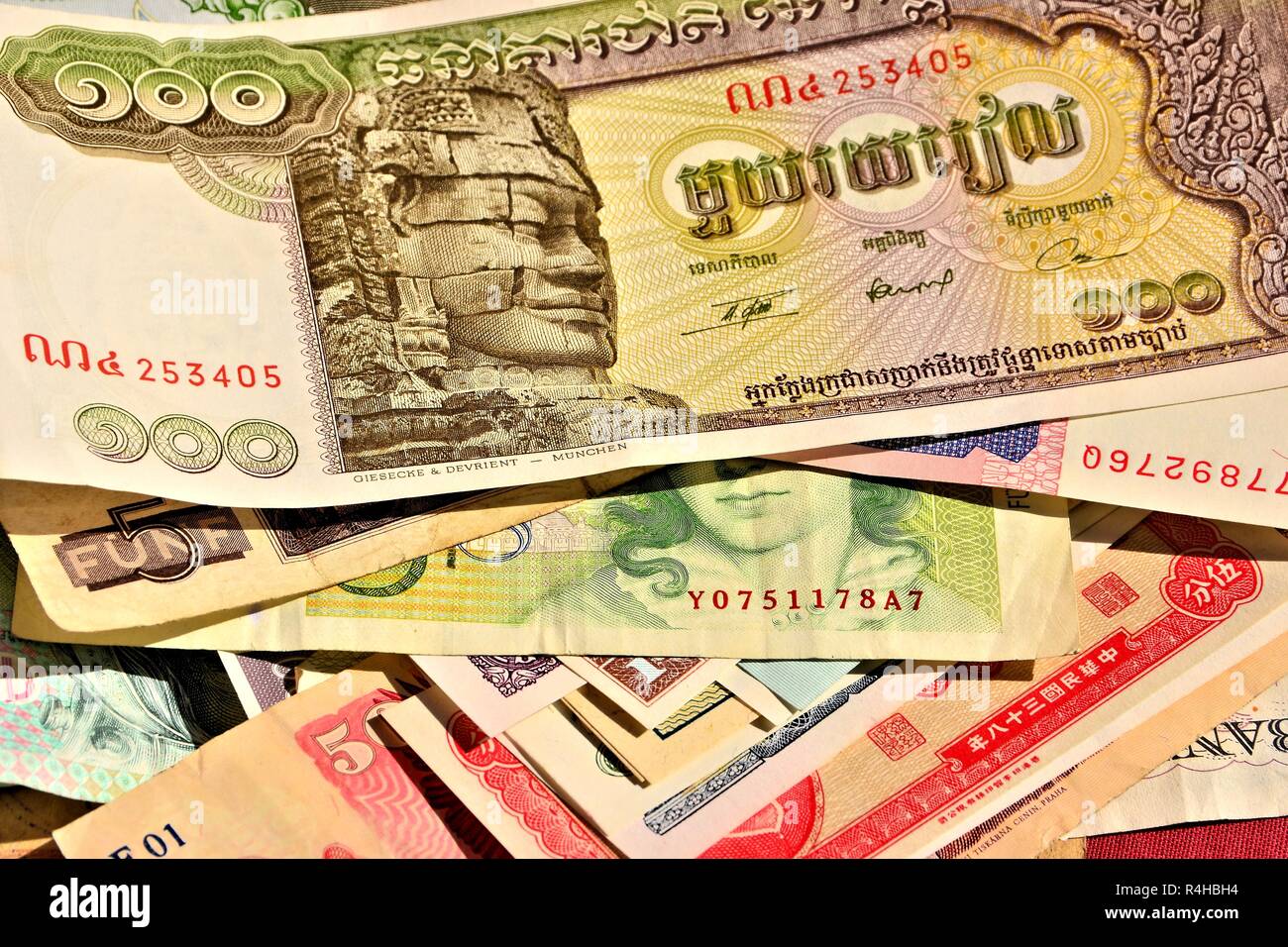 Banknotes from all over the world Stock Photo - Alamy