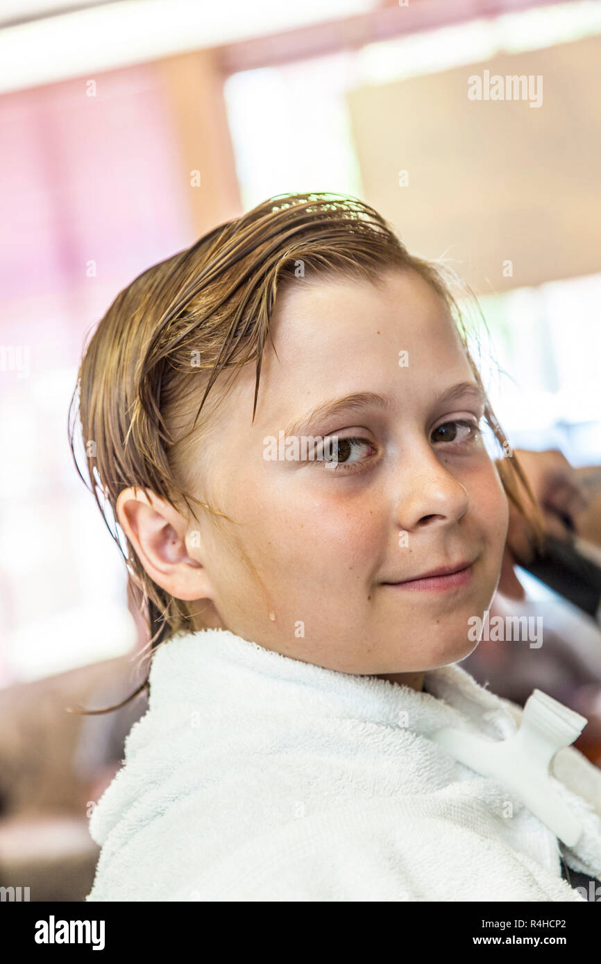 Boy cutting his hand with cutter hi-res stock photography and images ...