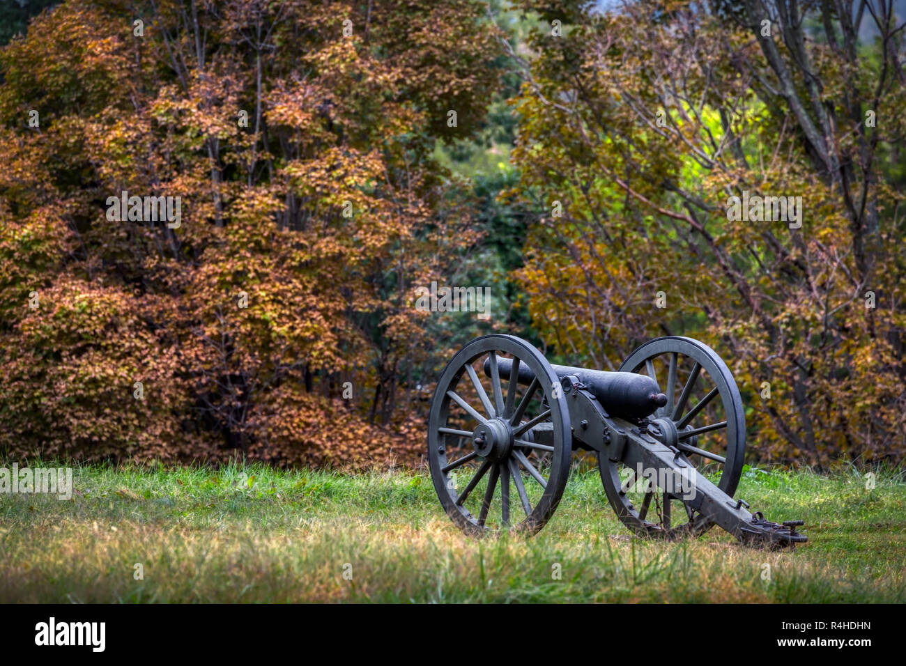 Civil war field gun hi-res stock photography and images - Alamy