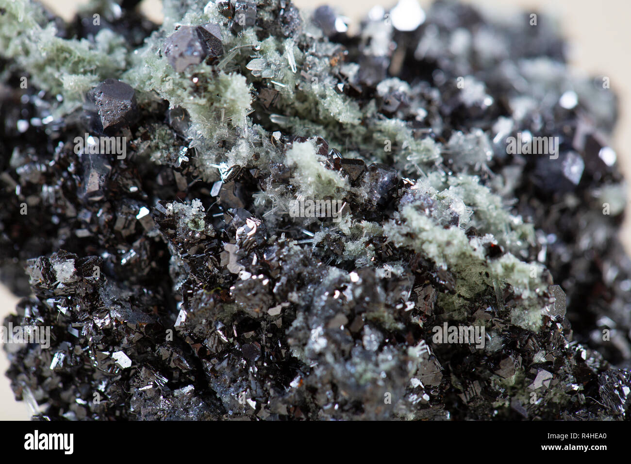 Green geodes hi-res stock photography and images - Alamy