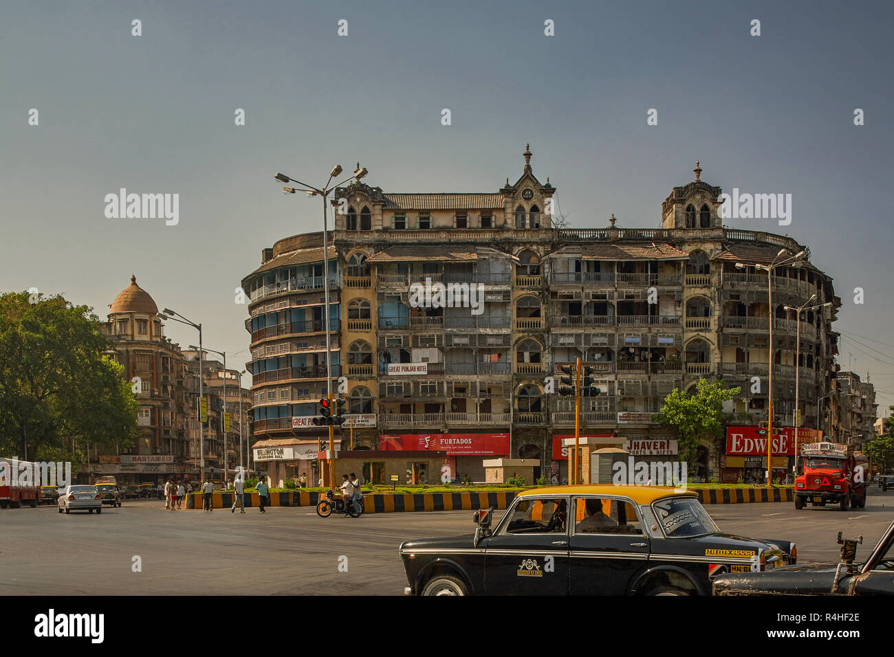 30-Mar-2008-Buildings between two roads Kalbadevi Road and JSS Road jer ...