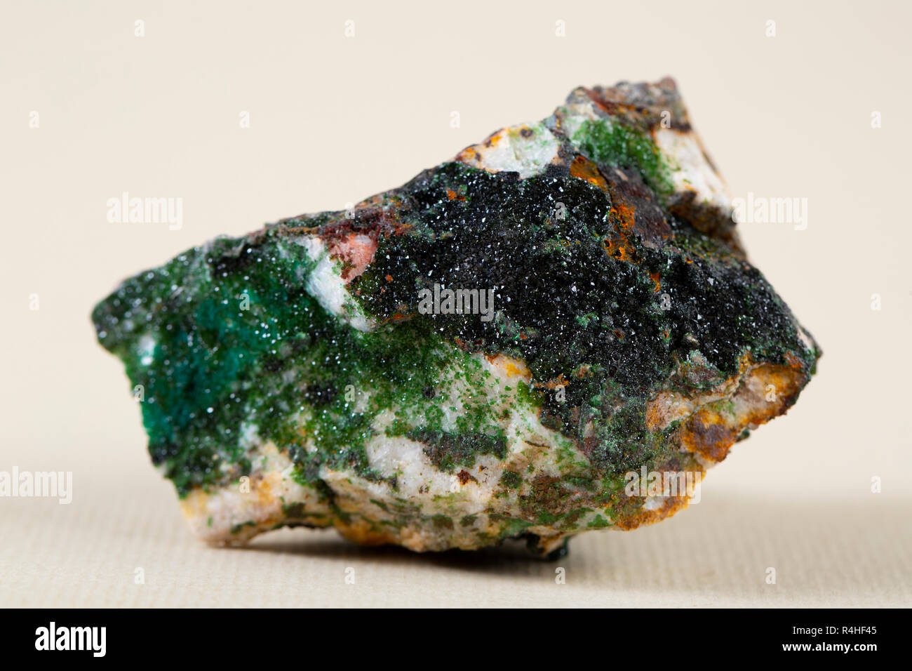 Uvarovite crystals hi-res stock photography and images - Alamy
