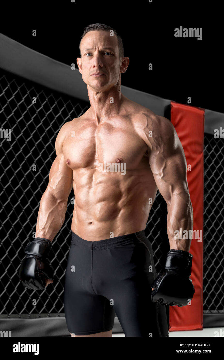 Mma game hi-res stock photography and images - Alamy