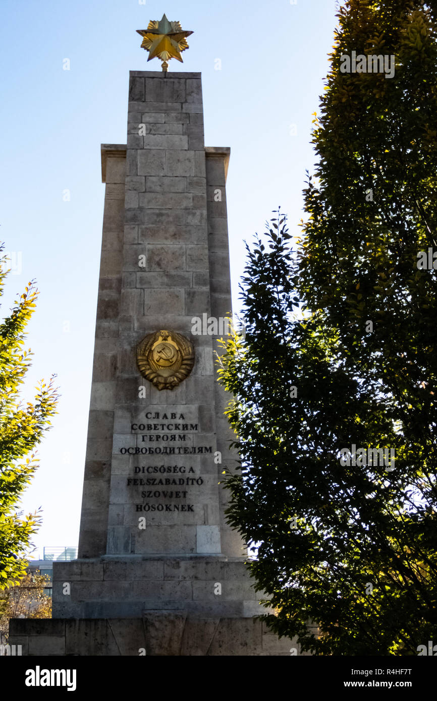 Monument to the Soviet liberation of Hungary Stock Photo - Alamy