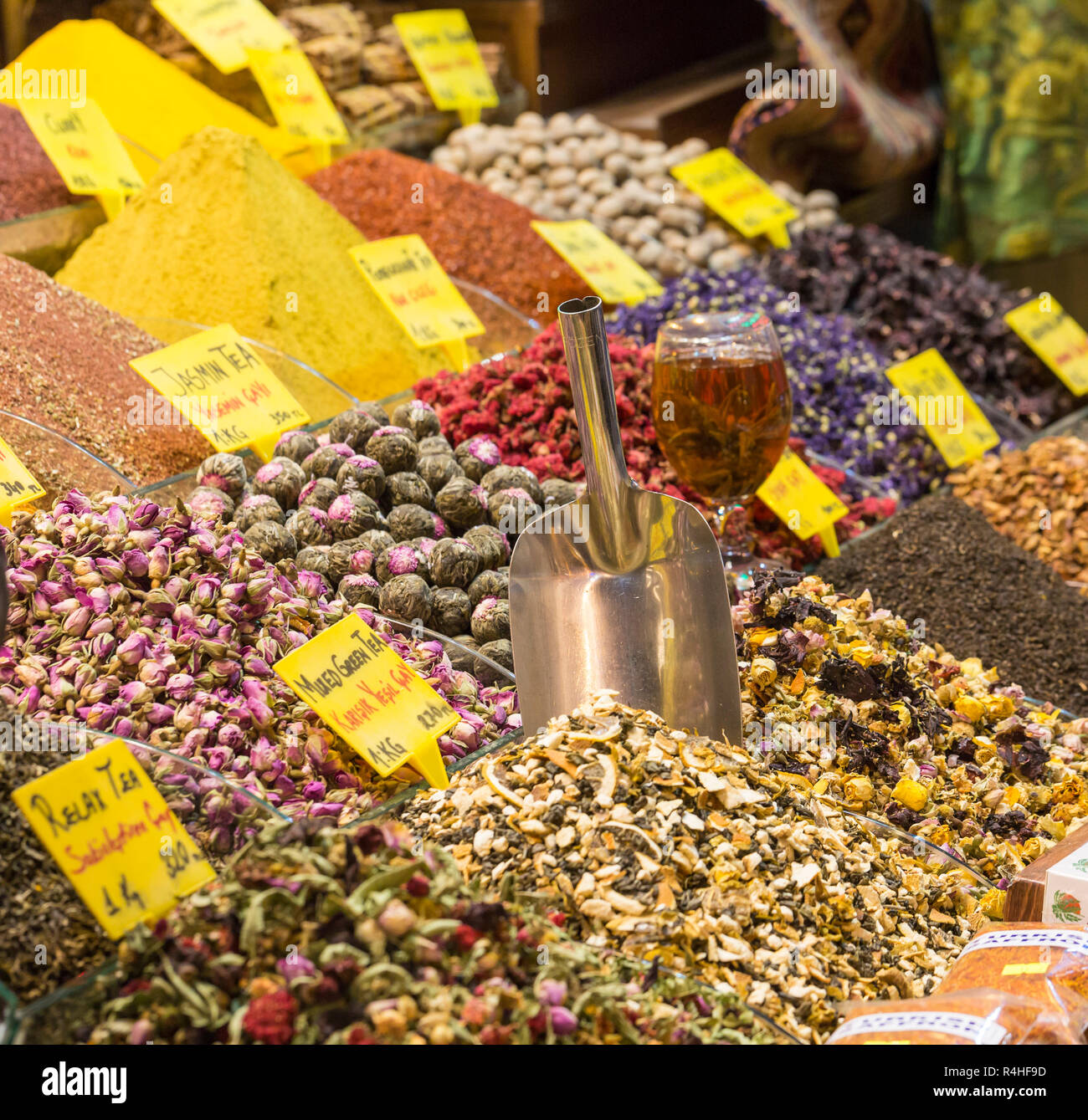 Istambul shop in grand bazaar in istanbul hi-res stock photography and ...
