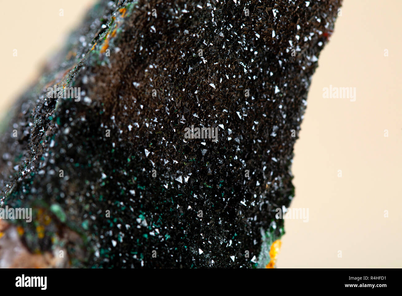 Uvarovite crystals hi-res stock photography and images - Alamy