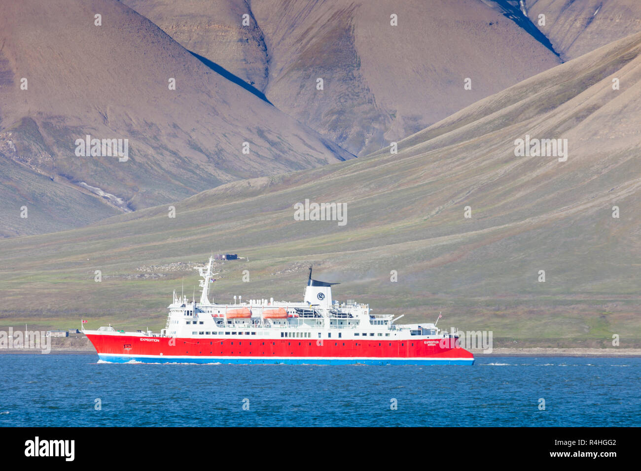 Port longyearbyen spitsbergen svalbard hi-res stock photography and ...