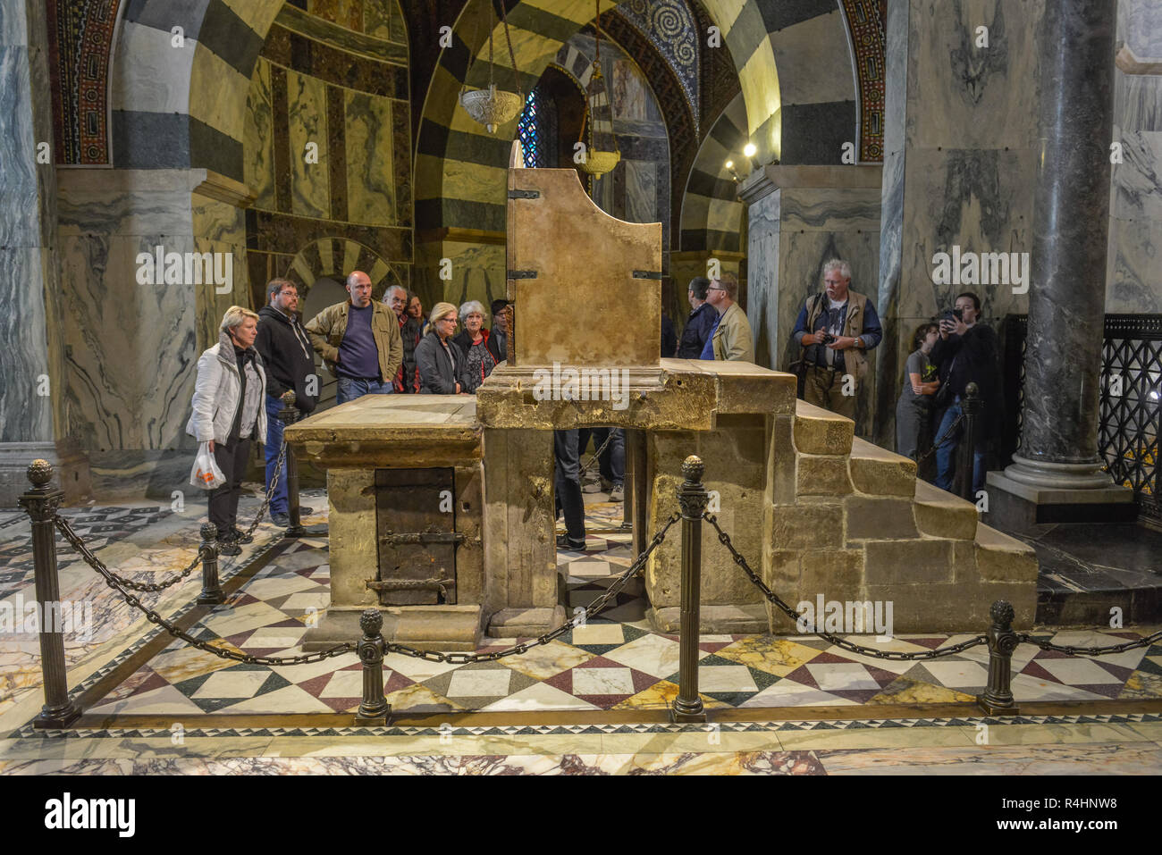 Kaiserthron deutschland hi-res stock photography and images - Alamy