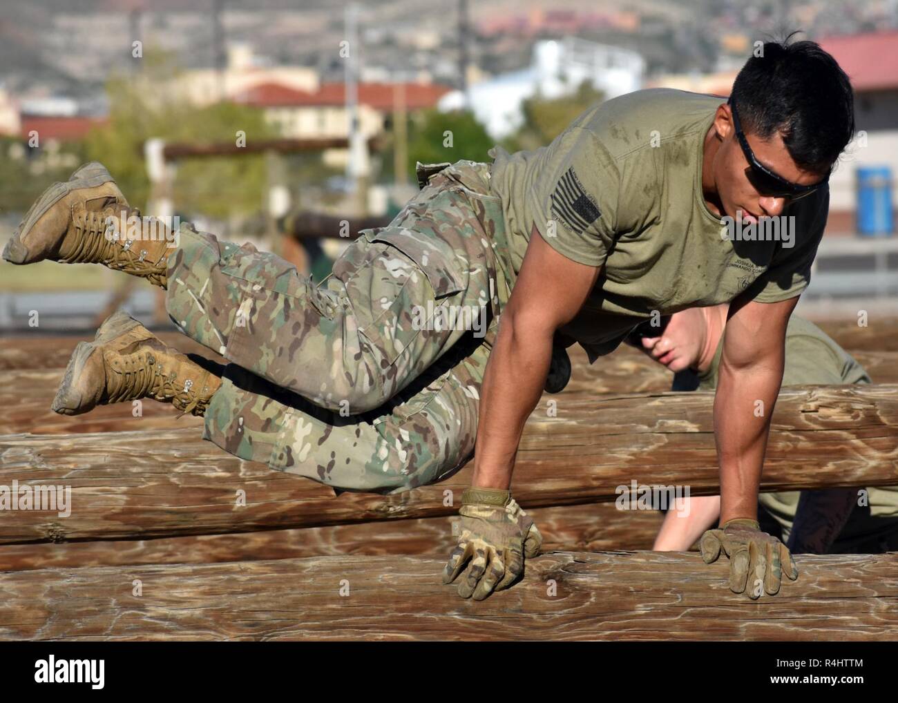 Air assault obstacle course hi-res stock photography and images - Alamy