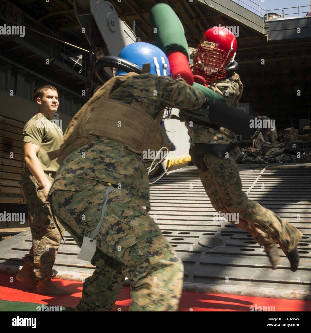 M 4 machine gun hi-res stock photography and images - Alamy