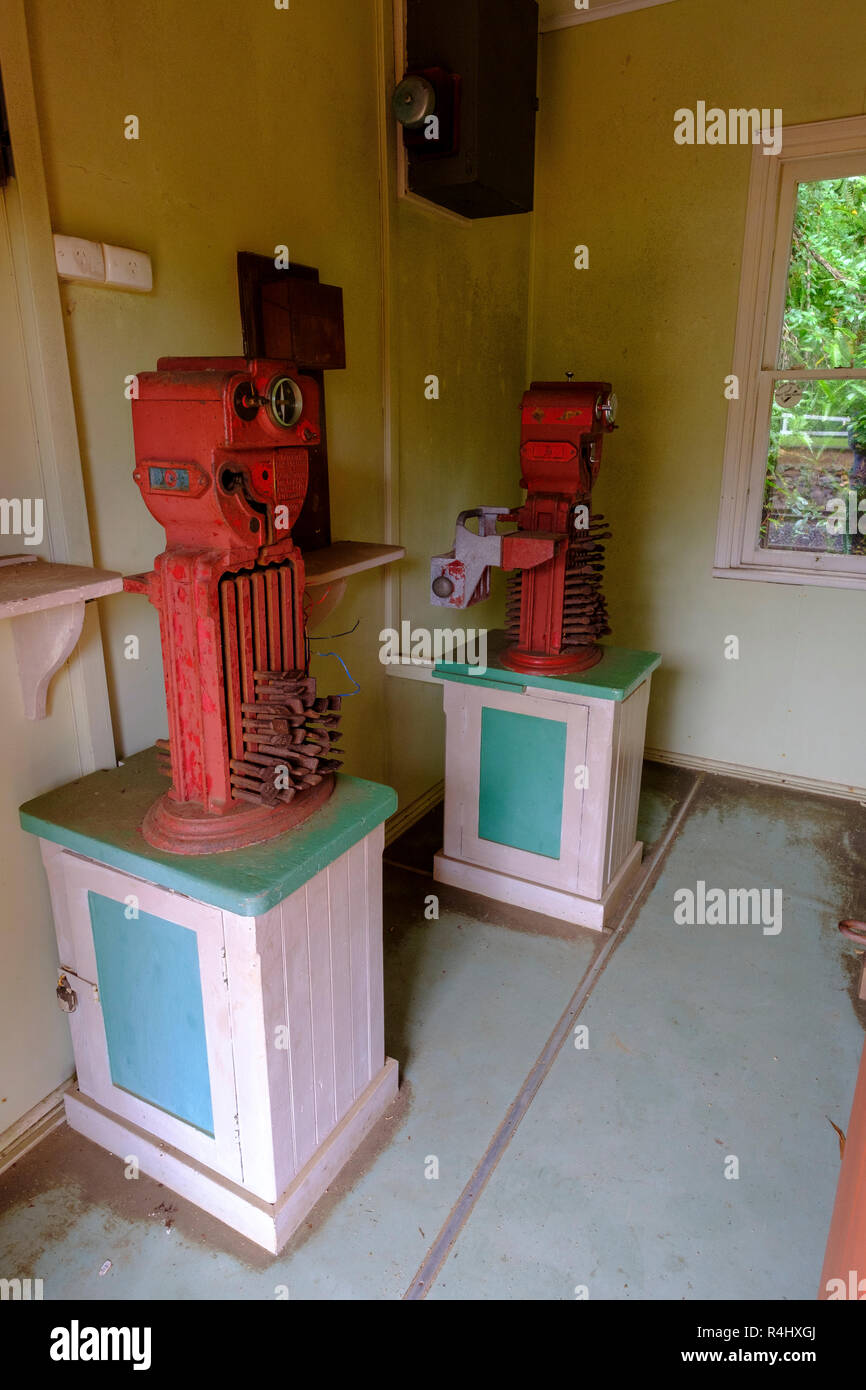 At Spring Bluff Railway Station Stock Photo - Alamy