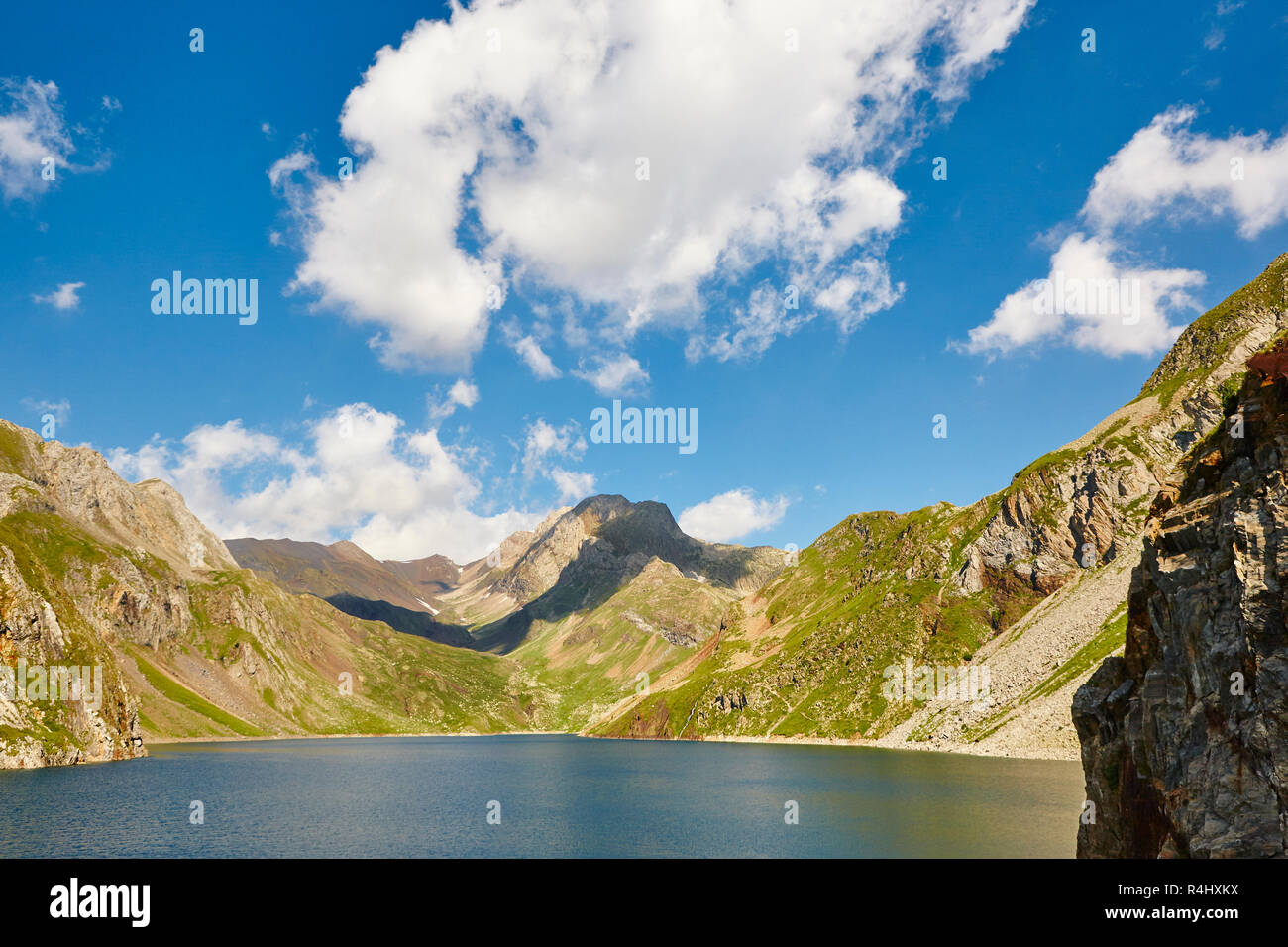 Llauset dam in Aragon. Hydroelectric energy power. Trekking route ...