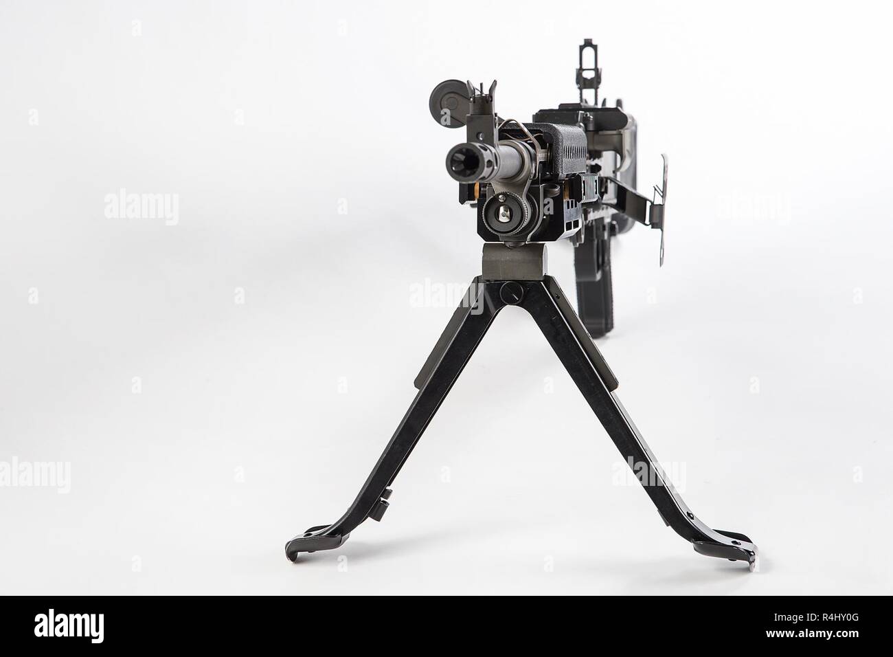 The M240B is a variant of the M240, used by the U.S. Army, Navy, Coast ...