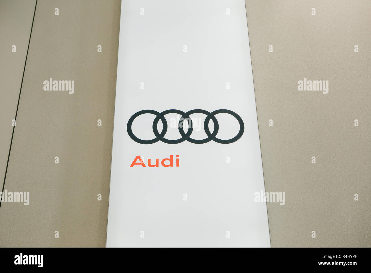 Audi showroom berlin wall hi-res stock photography and images - Alamy