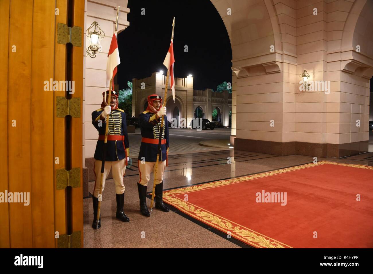 When they met the king of bahrain hi-res stock photography and images ...