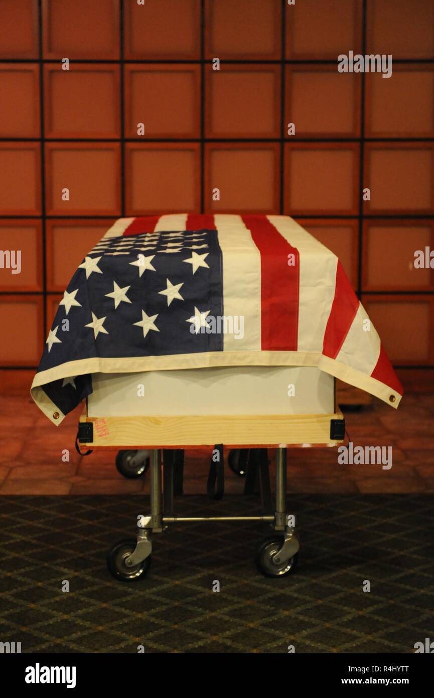 Flag Draped Casket High Resolution Stock Photography and Images - Alamy