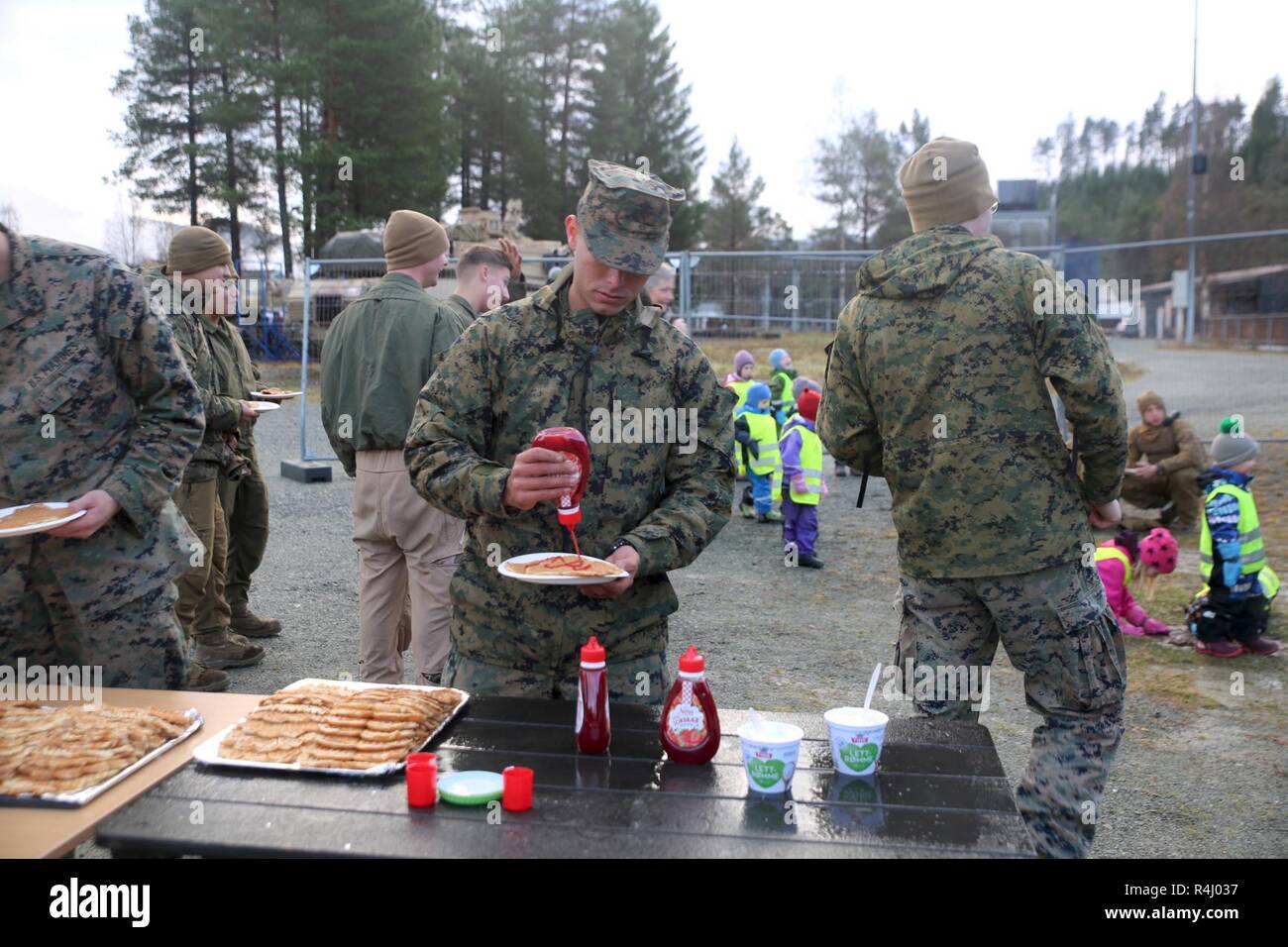 Professional waffles hi-res stock photography and images - Alamy