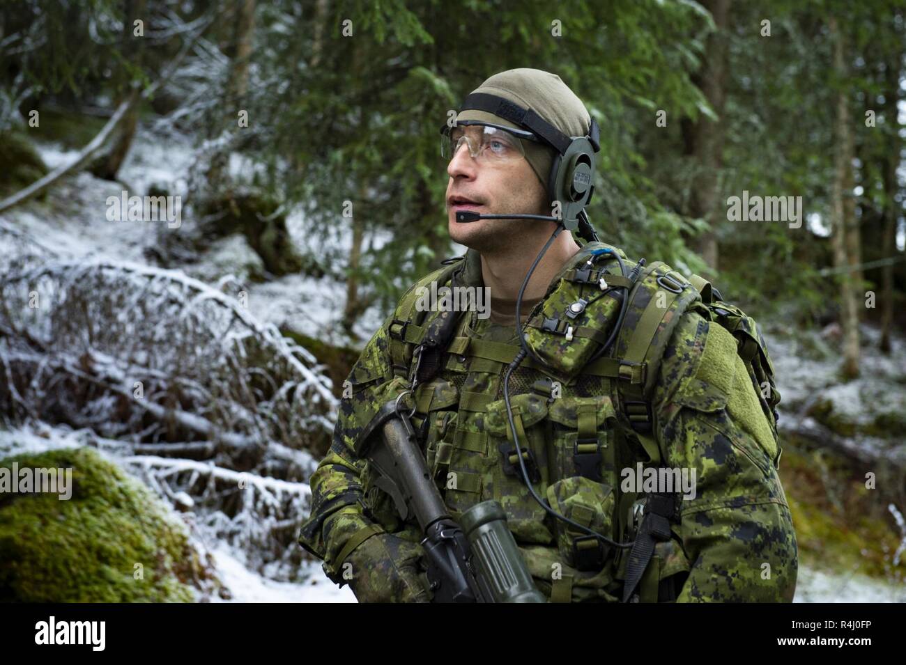 Canadian Armed Forces Members Of The Royal 22nd Regiment Conduct A