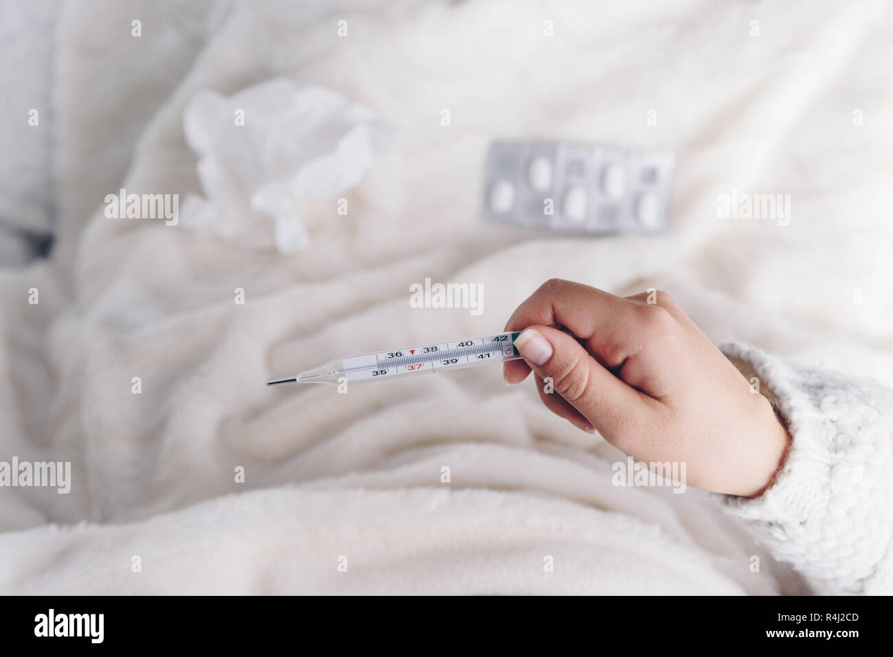 Traditional thermometer hi-res stock photography and images - Alamy