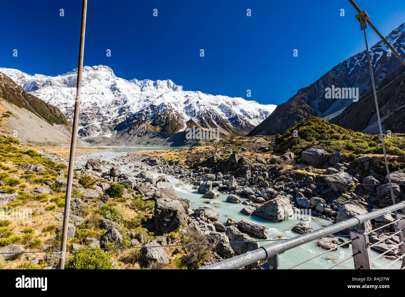 Mouintains in Hooker Valley Track in Aoraki National Park, New Zealand ...
