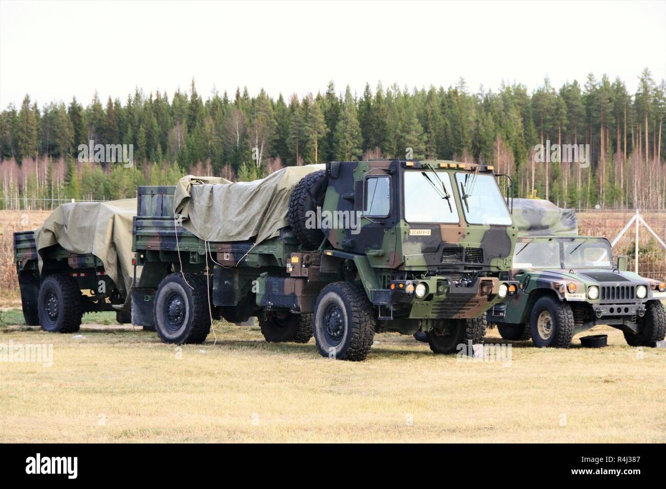 U.s. army vehicles 1980s hi-res stock photography and images - Alamy