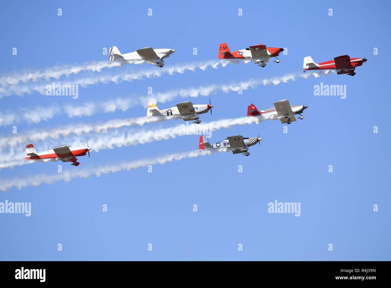 The Bulldog flight demonstration team flies in formation during the ...