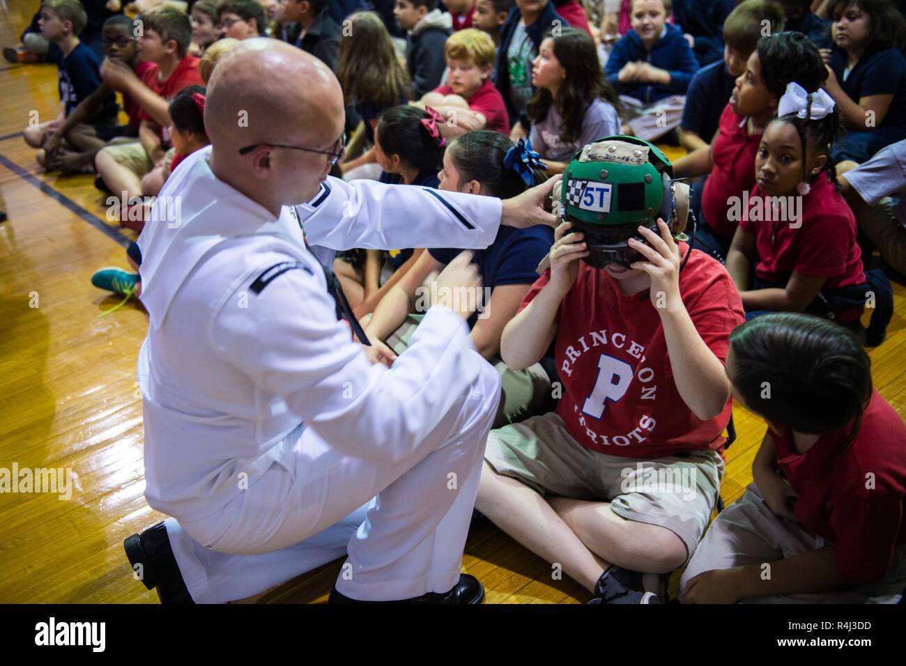PRINCETON, La. (October, 29 2018) Aviation Electronics Technician 2nd ...