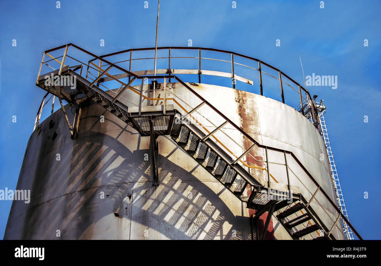 Large oil tank in industrial plant Stock Photo - Alamy