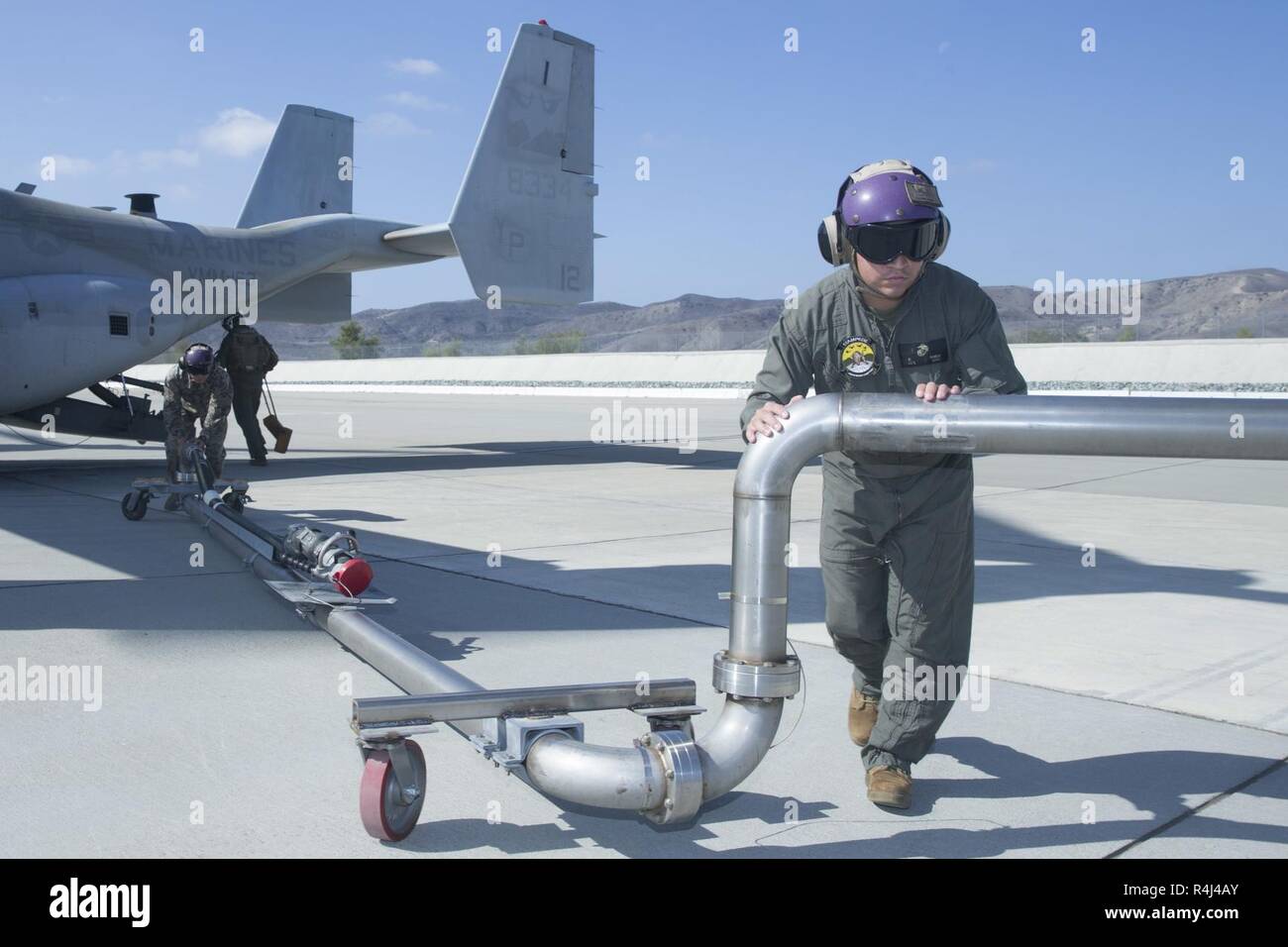 Pantograph fueling system hi-res stock photography and images - Alamy