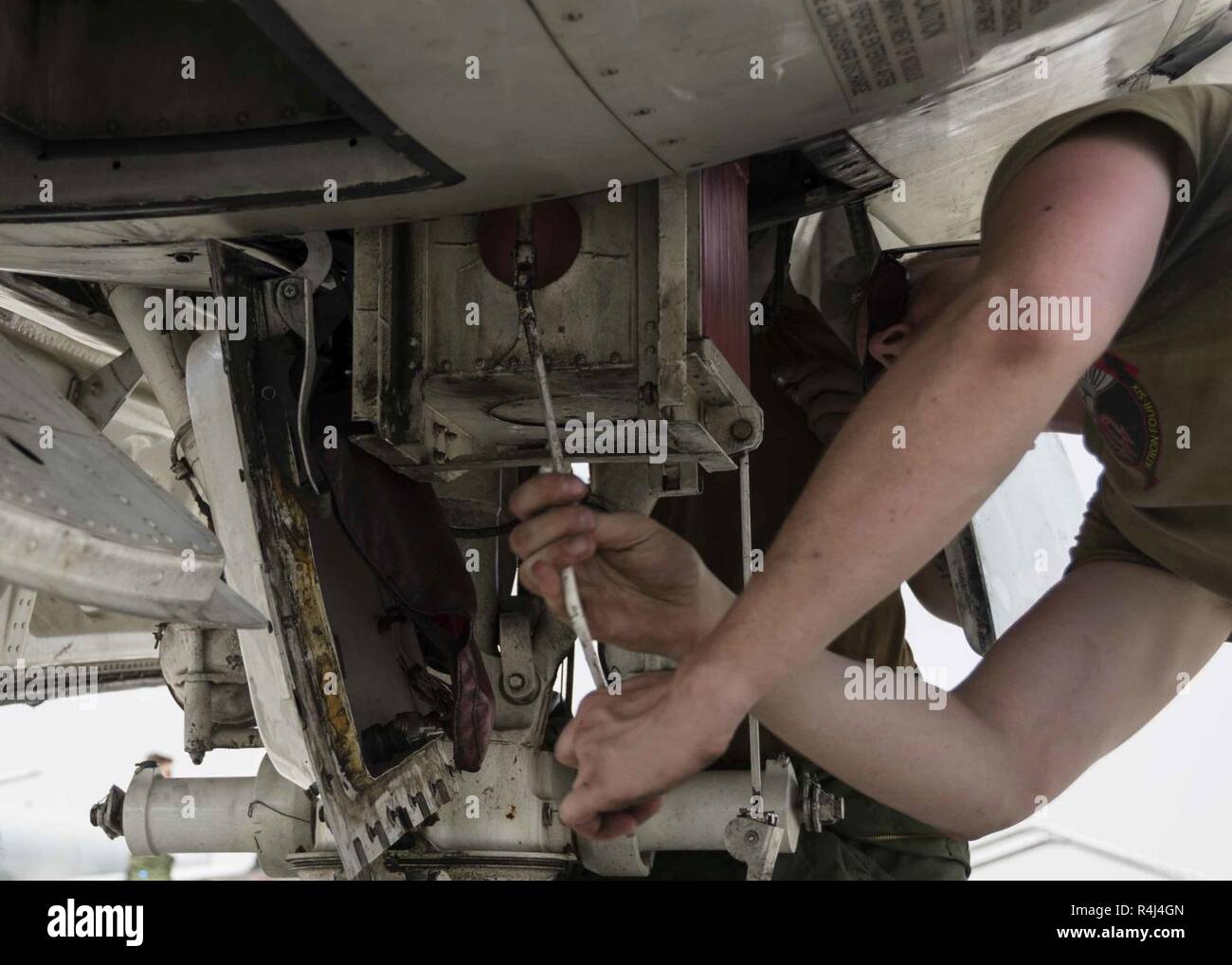 U.S. 5TH FLEET AREA OF OPERATIONS (Oct. 27, 2018) Aviation Electrician ...