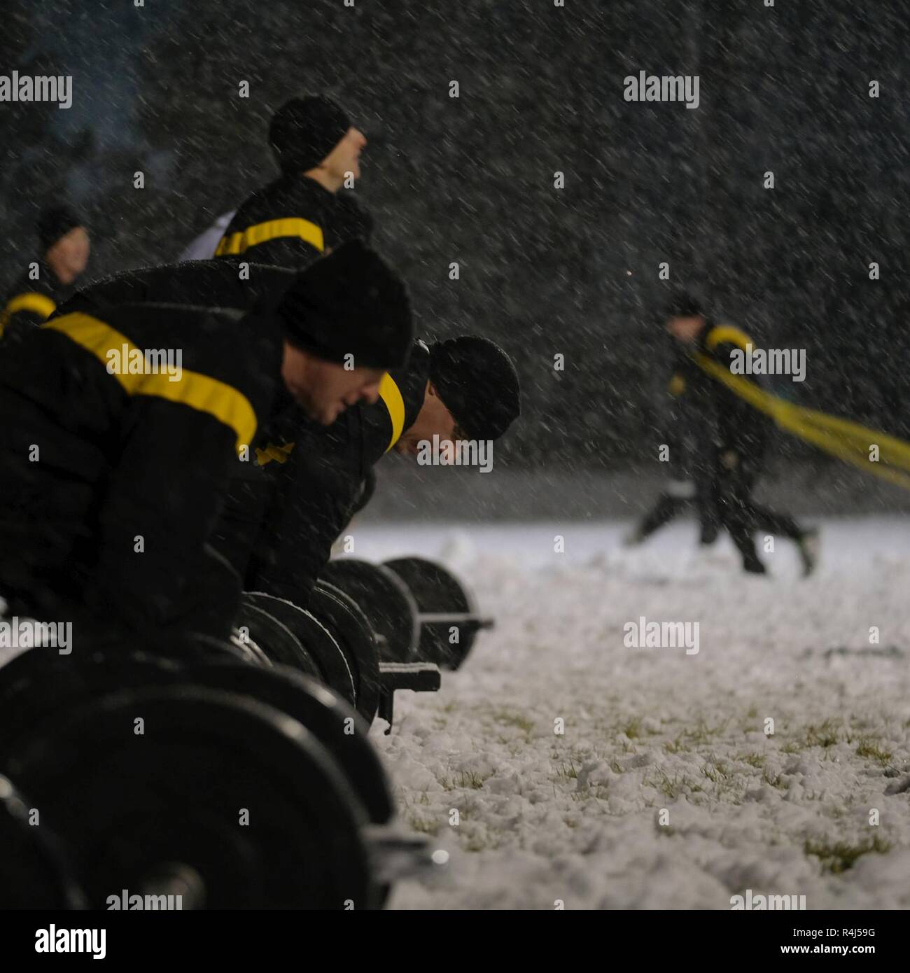 Hand release pushup hi-res stock photography and images - Alamy