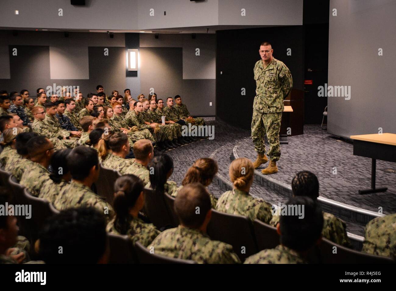 Surface Warfare Officer Stock Photos & Surface Warfare Officer Stock ...