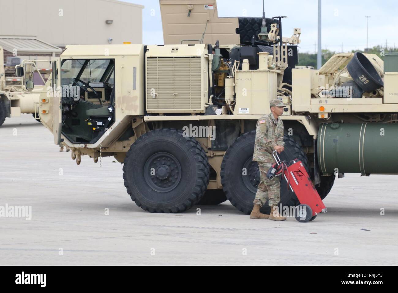 Soldiers from 289th Quartermaster Company, 553rd, Combat Sustainment ...