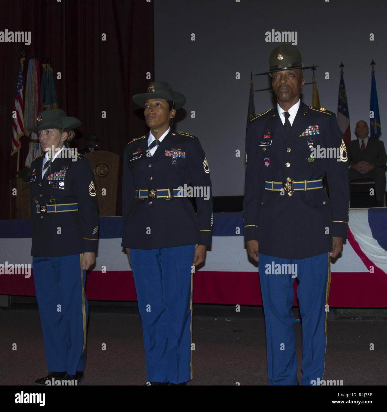 Drill sergeant candidates us army hi-res stock photography and images ...