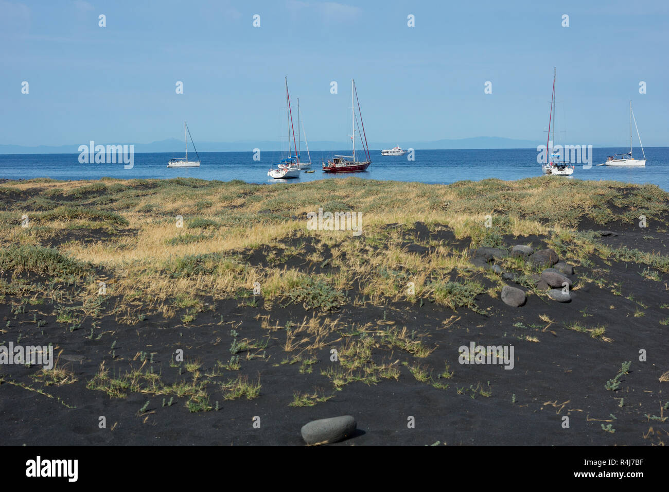 Sandy tuff hi-res stock photography and images - Alamy